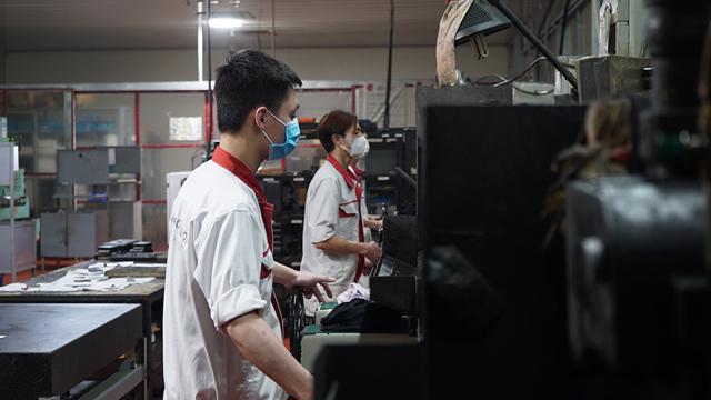 “Thế khó” của doanh nghiệp nhỏ và vừa trong ngành CNHT ô tô - xe máy ...