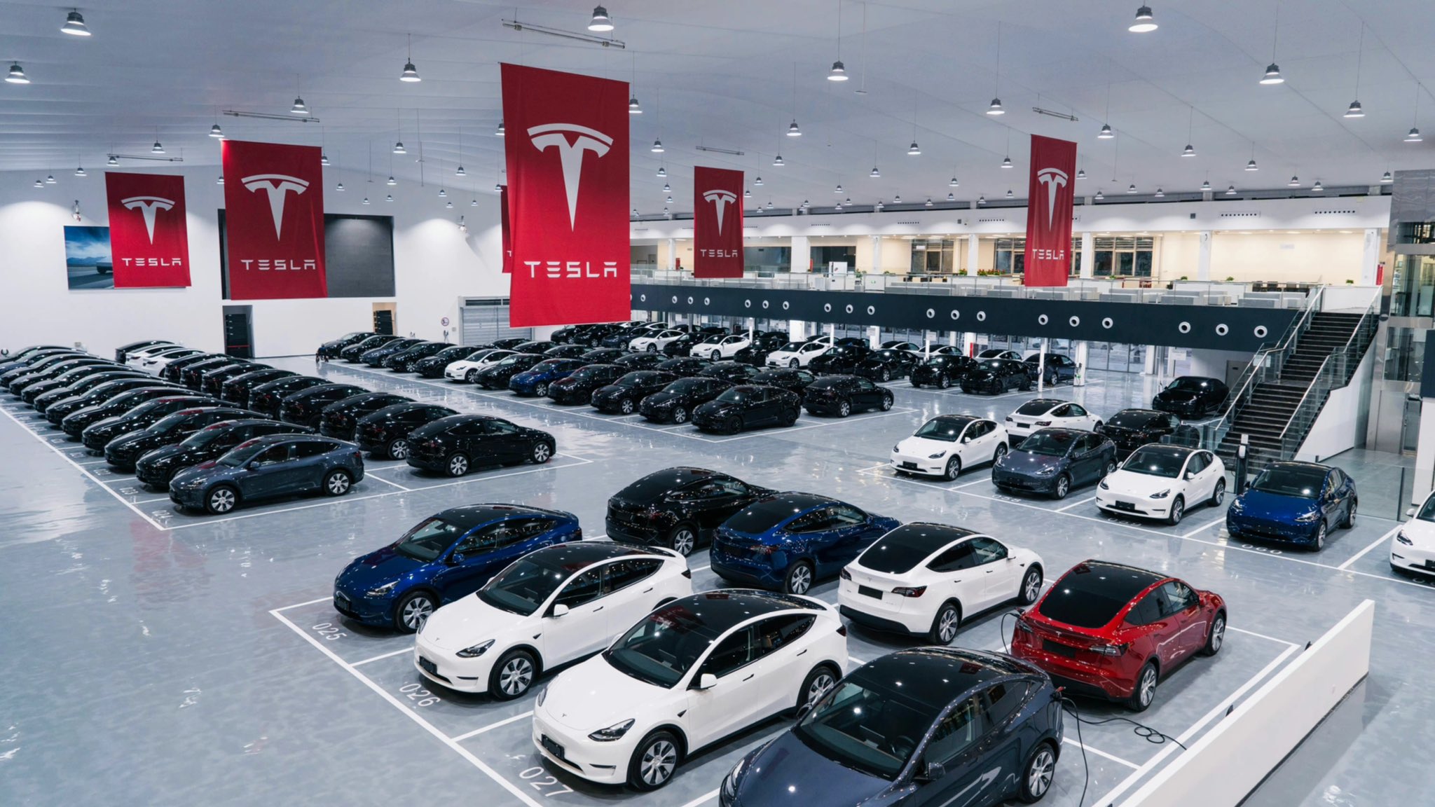 Tesla mở thêm trung tâm thiết kế ở Trung Quốc | AutoMotorVN
