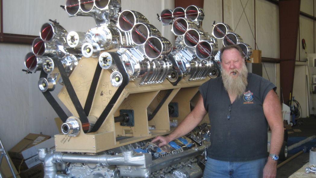 Cận cảnh xe tải quái vật có giá 12 triệu USD | AutoMotorVN