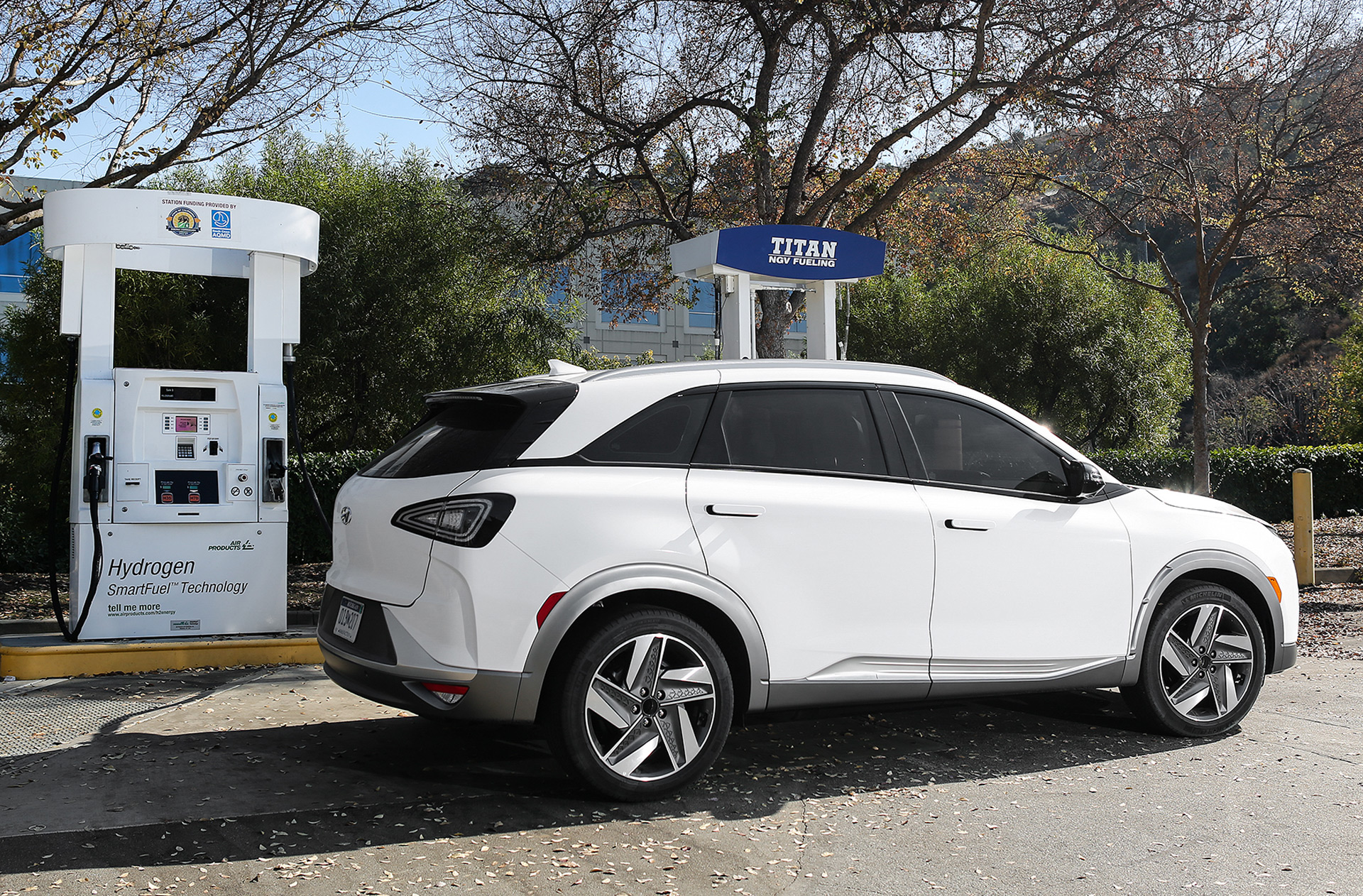 Xe hydrogen: Kỳ vọng lớn và thực tế chông gai! | AutoMotorVN